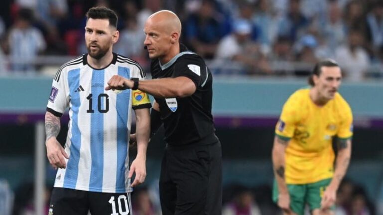 Who is the FIFA 2022 World Cup final Referee?